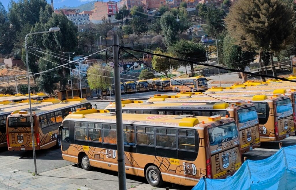 Los nuevos buses PumaKatari de reposición comenzarán a operar de manera ...